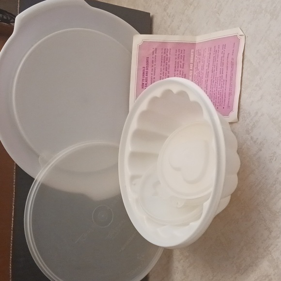 Tupperware | Kitchen | Vintage Tupperware 8 Piece Jelnseve Mold | Poshmark